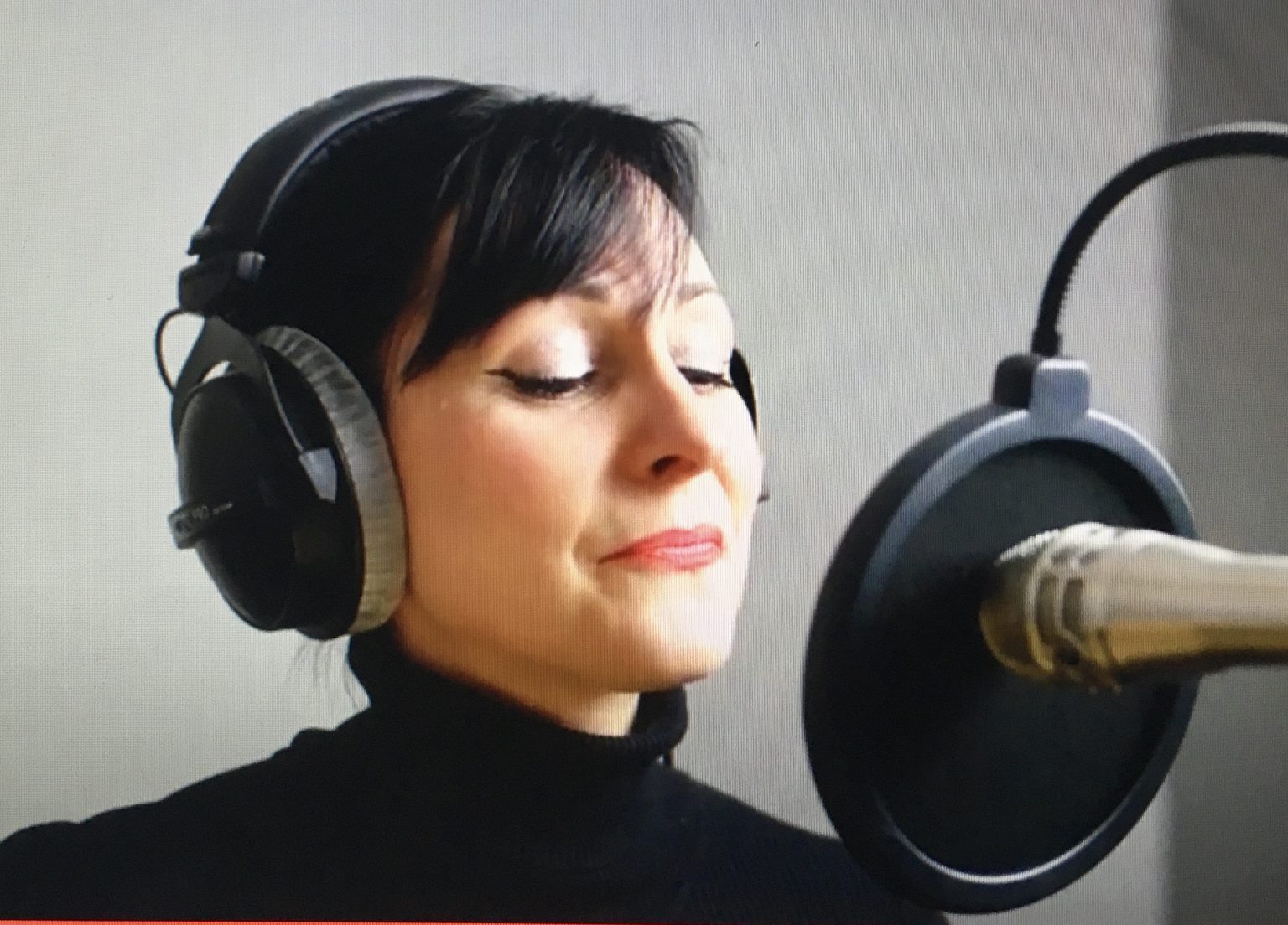 Georgia Mancio | Award-winning jazz vocalist and lyricist